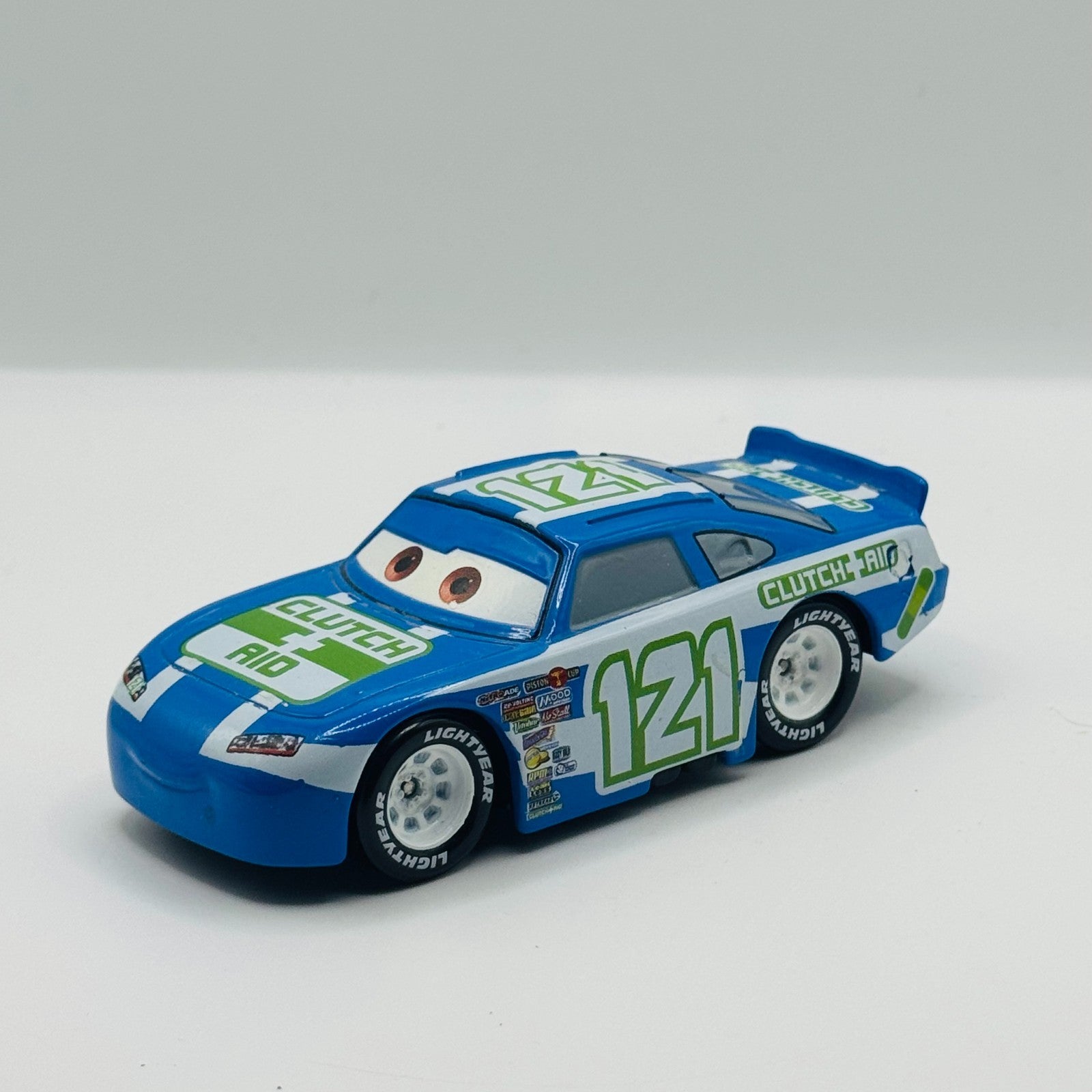 Disney Pixar Cars - KEVIN SHIFTRIGHT CLUTCH AID Disney Store - 1:43 Di ...