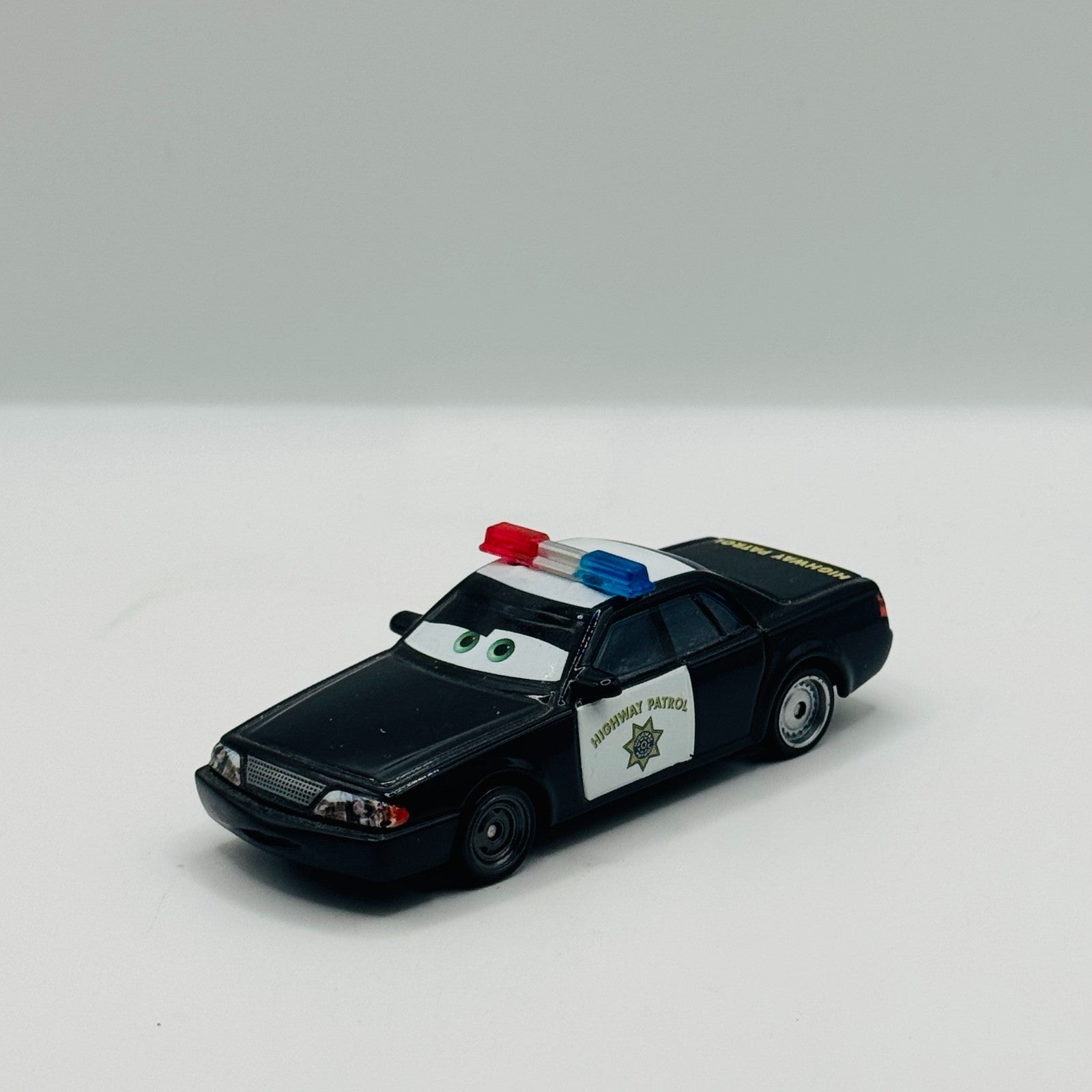 Disney Pixar Cars - AXLE ACCELERATOR *RARE GRILLE VARIANT* - 1:55 Diec ...