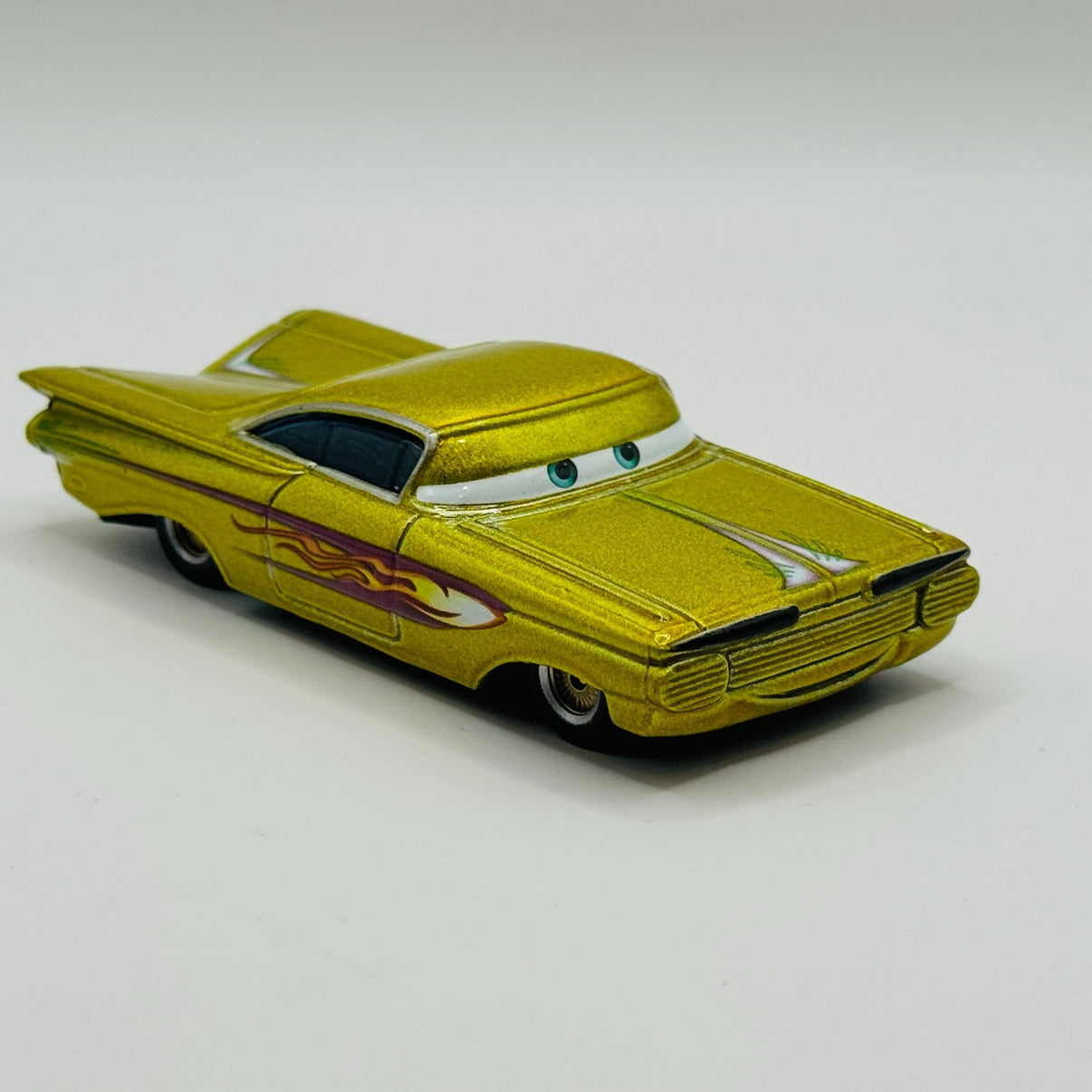 Disney Pixar Cars - GOLD YELLOW RAMONE - 1:55 Diecast – Diecast Dungeon Store