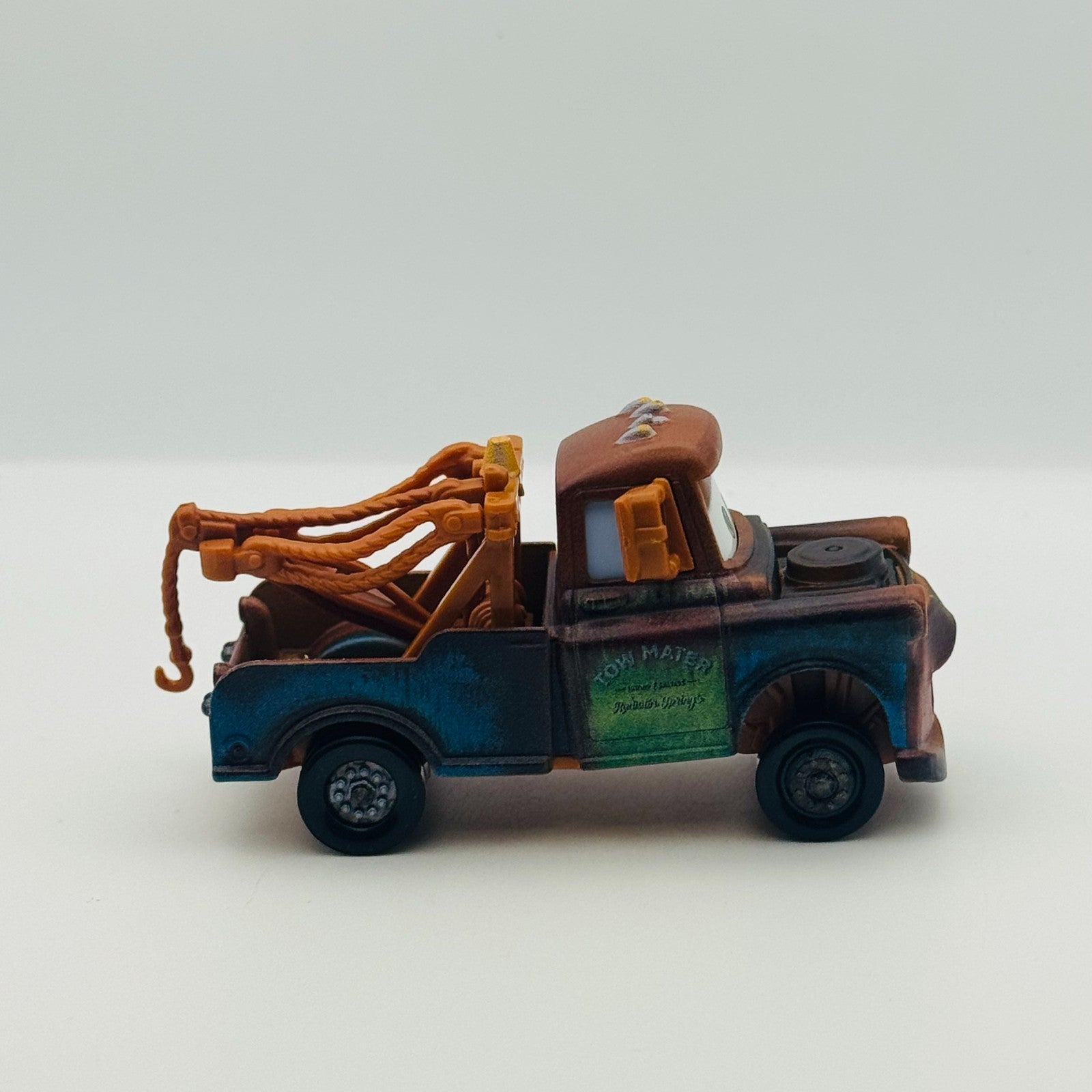 Disney Pixar Cars - ROAD TRIP MATER EXCITED RAISED FRONT V2 2023 - 1:5 ...