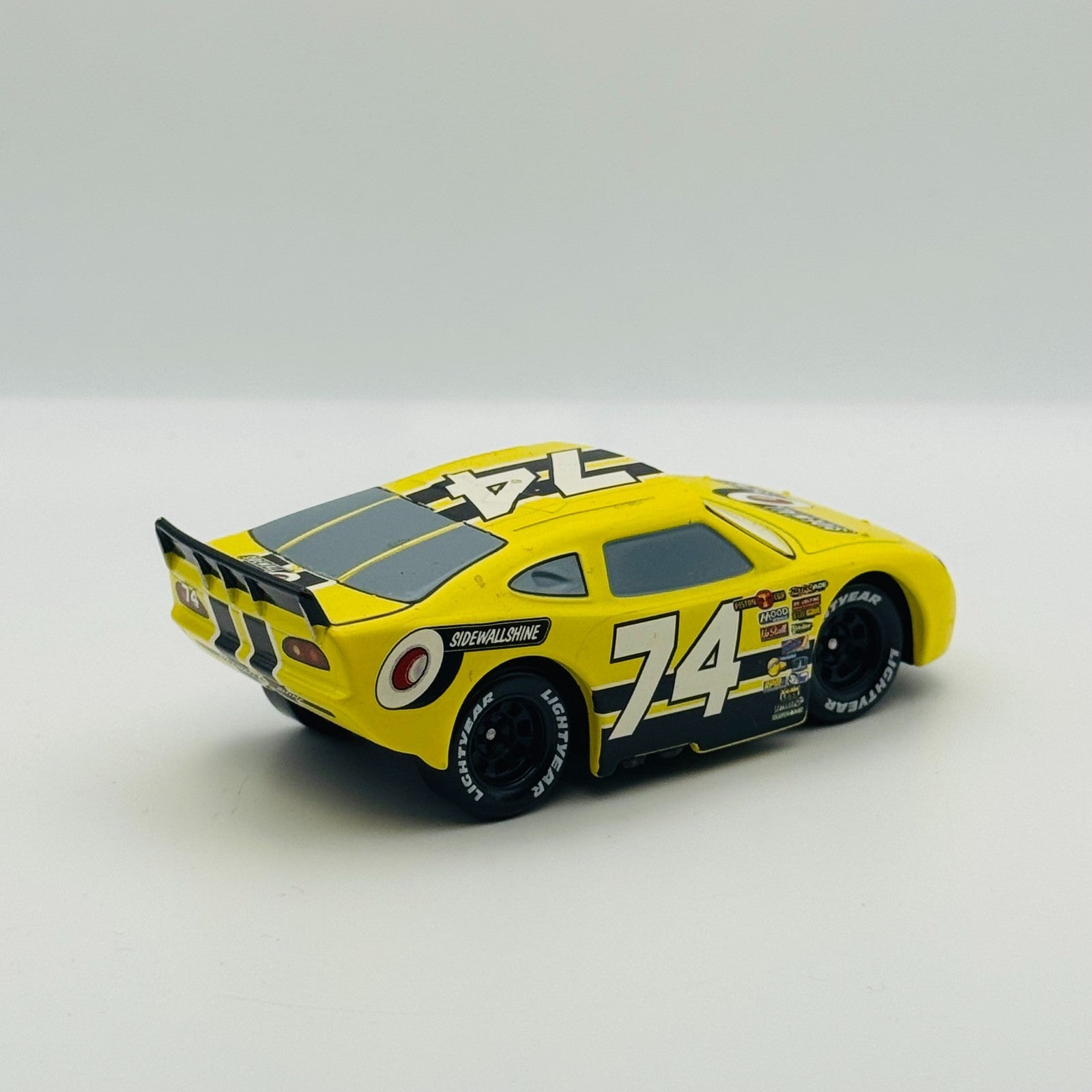 Disney Pixar Cars - SLIDER PETROLSKI SIDEWALL SHINE Disney Store - 1:4 ...