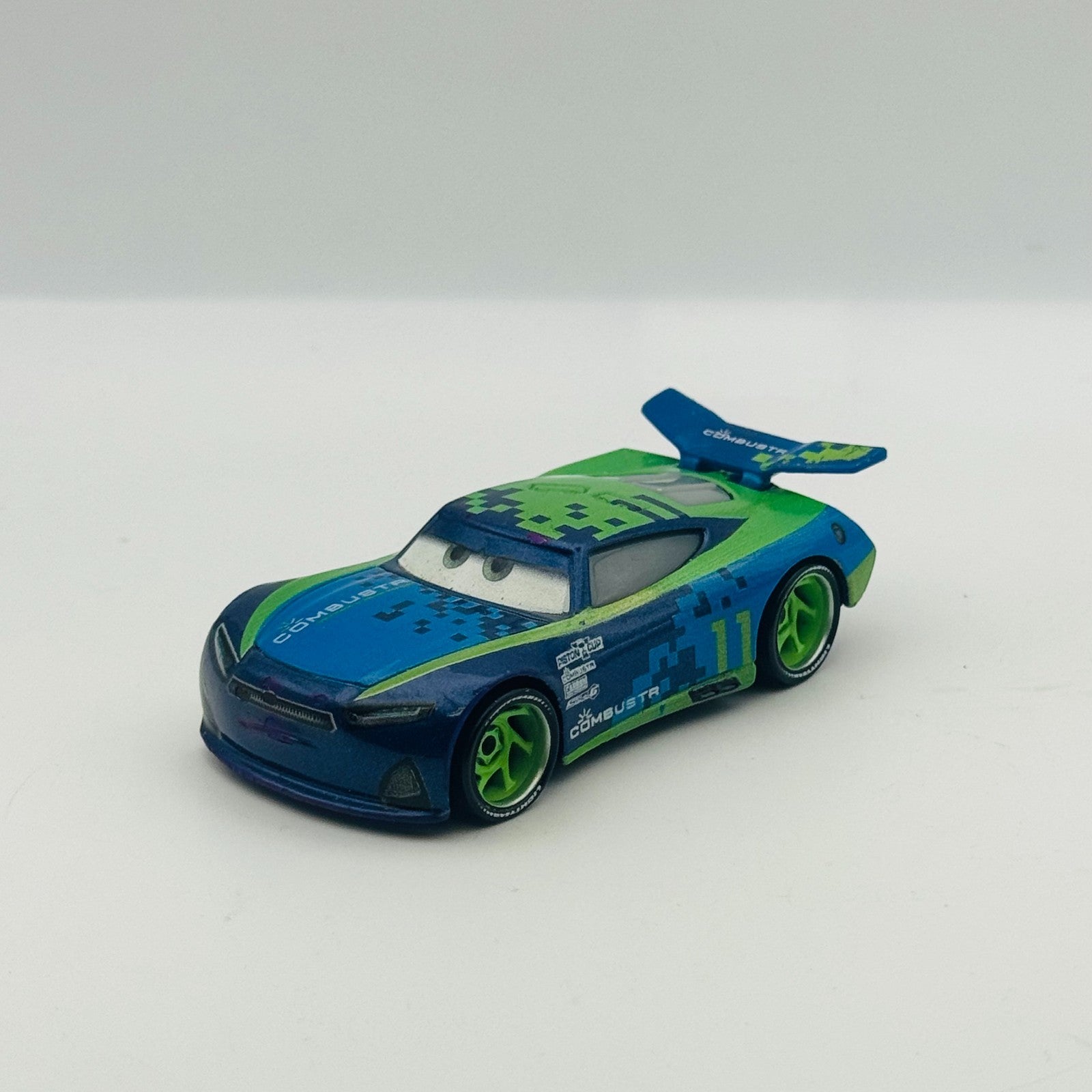 Disney Pixar Cars - CHRIS ROAMIN COMBUSTR Next Gen *Vietnam* - 1:55 Di ...