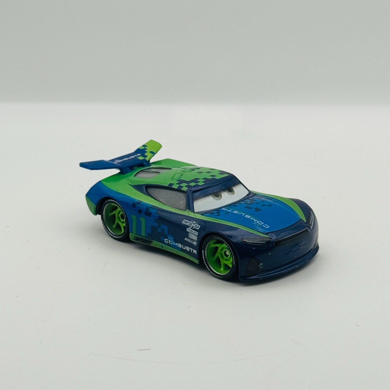 Disney Pixar Cars - CHRIS ROAMIN COMBUSTR Next Gen *Vietnam* - 1:55 Di ...